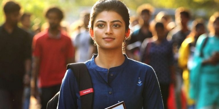 Kamali from Nadukkaveri Movie Review - Only Kollywood